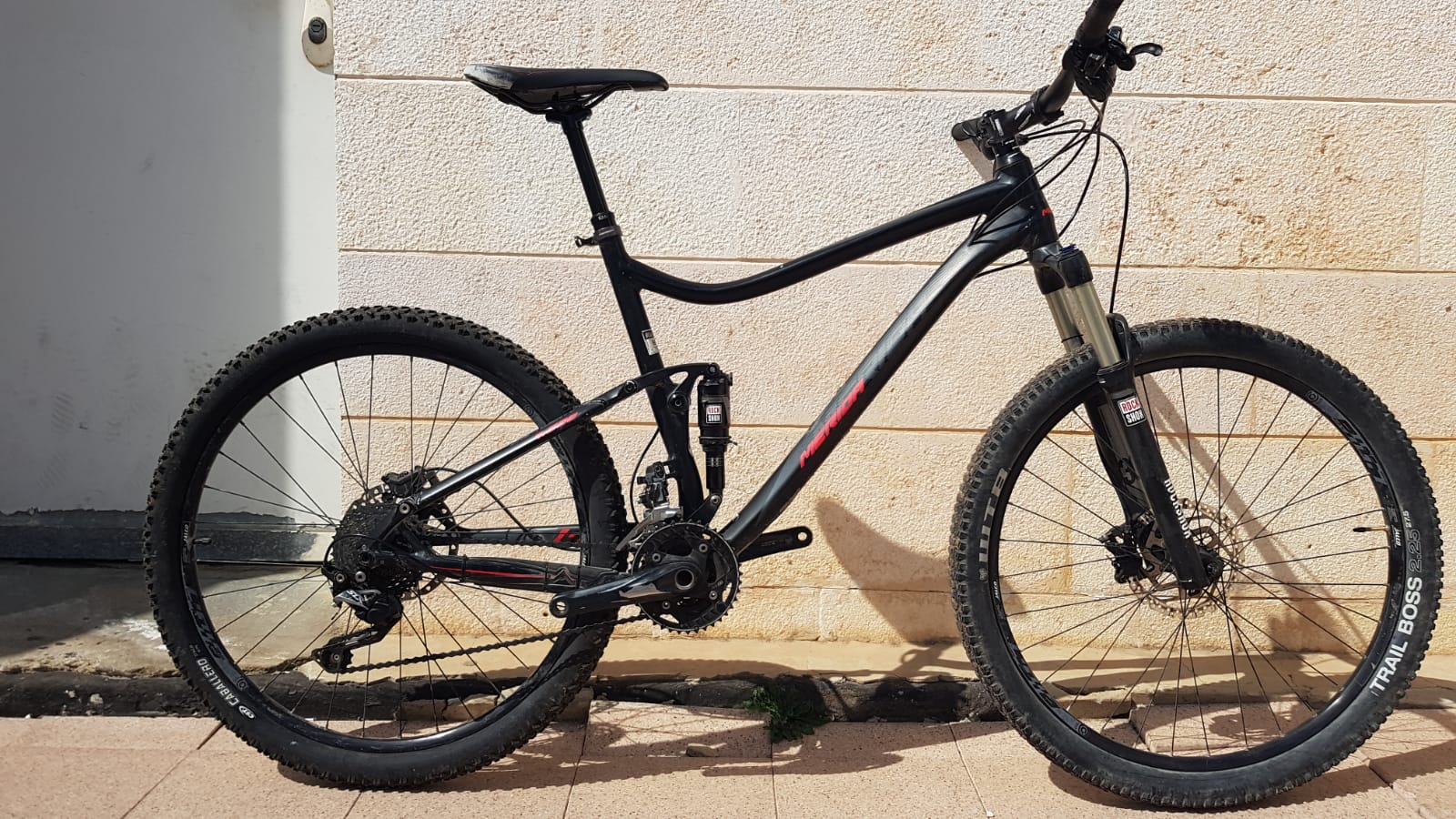 יד שניה - הרים